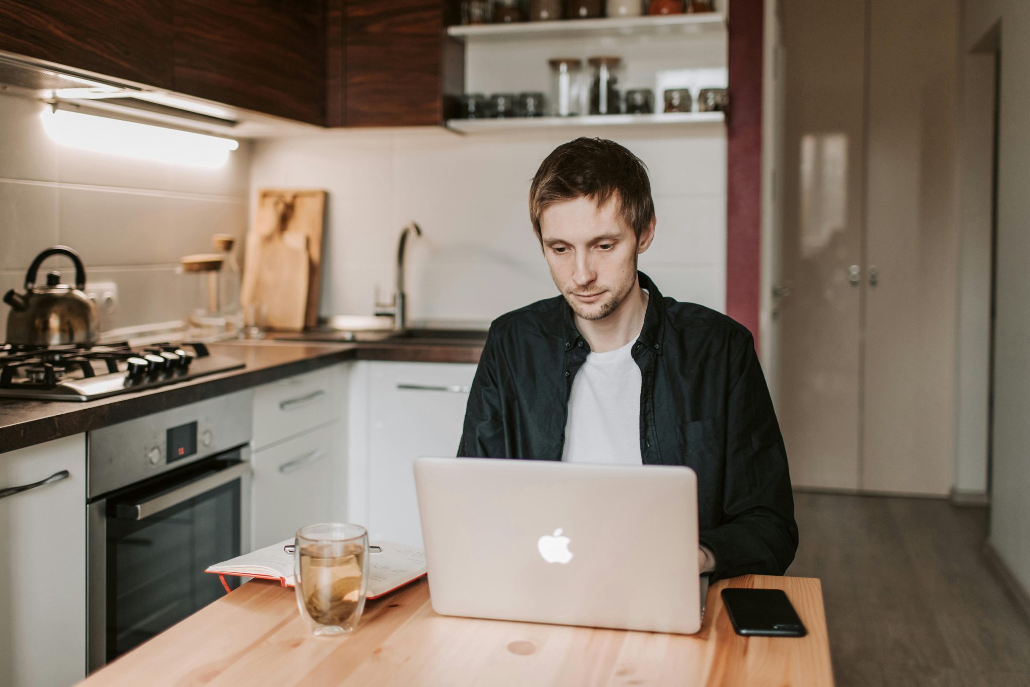 6 Tips on Creating Your Own Home Office on a Budget